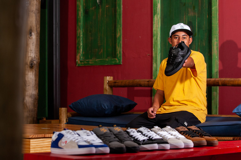 Tesla Shoes - Denis Silva New Colors - Fotógrafo Thomas Teixeira