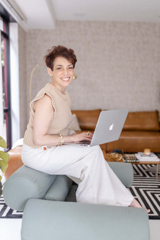 Bruna Veratti - Retratos corporativos e ensaios femininos em São Paulo