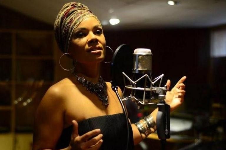 Biografia - DANIELLE ALMEIDA