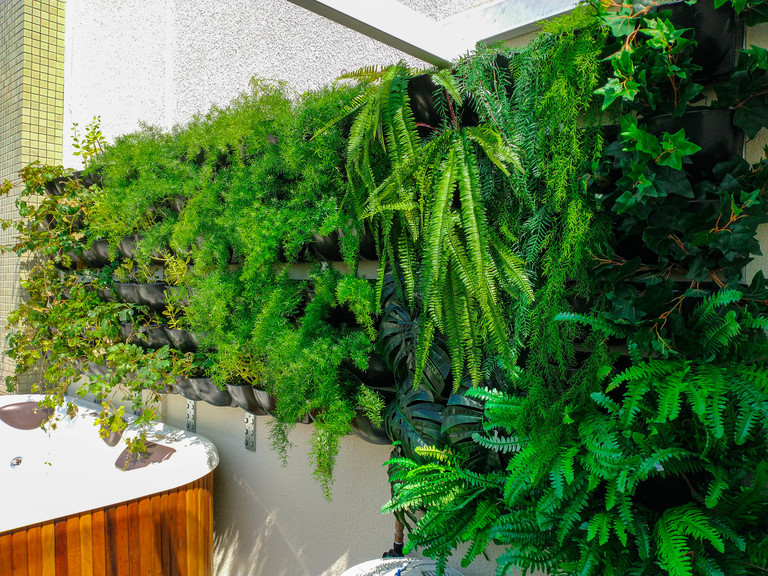 PAREDE VERDES NATURAIS - Haus Garten | Paisagismo e Decoração de ...